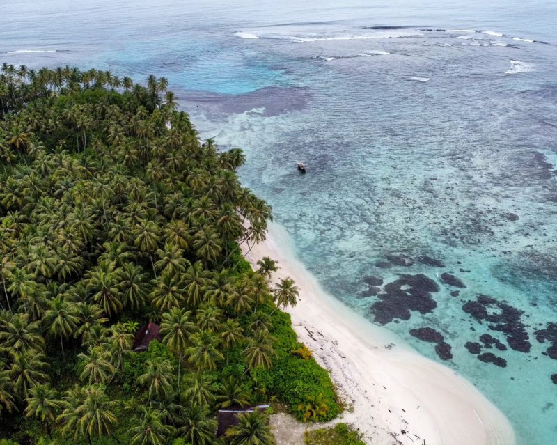 Banyak Islands, Indonesia: A Local Travel Guide | Island Scanner